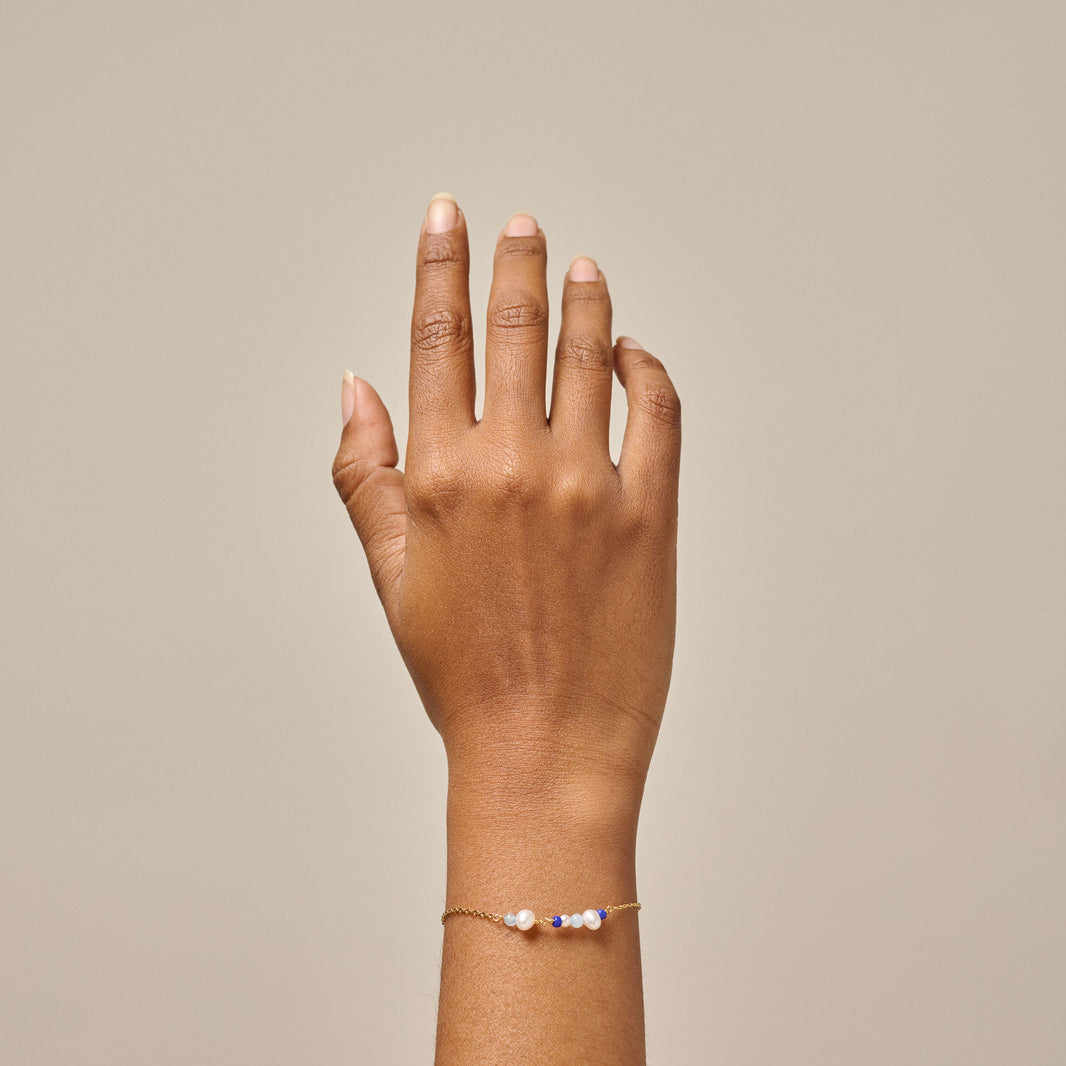 Køb smykker med perler | Smukt design | God kvalitet | Fri fragt – ENAMEL.DK